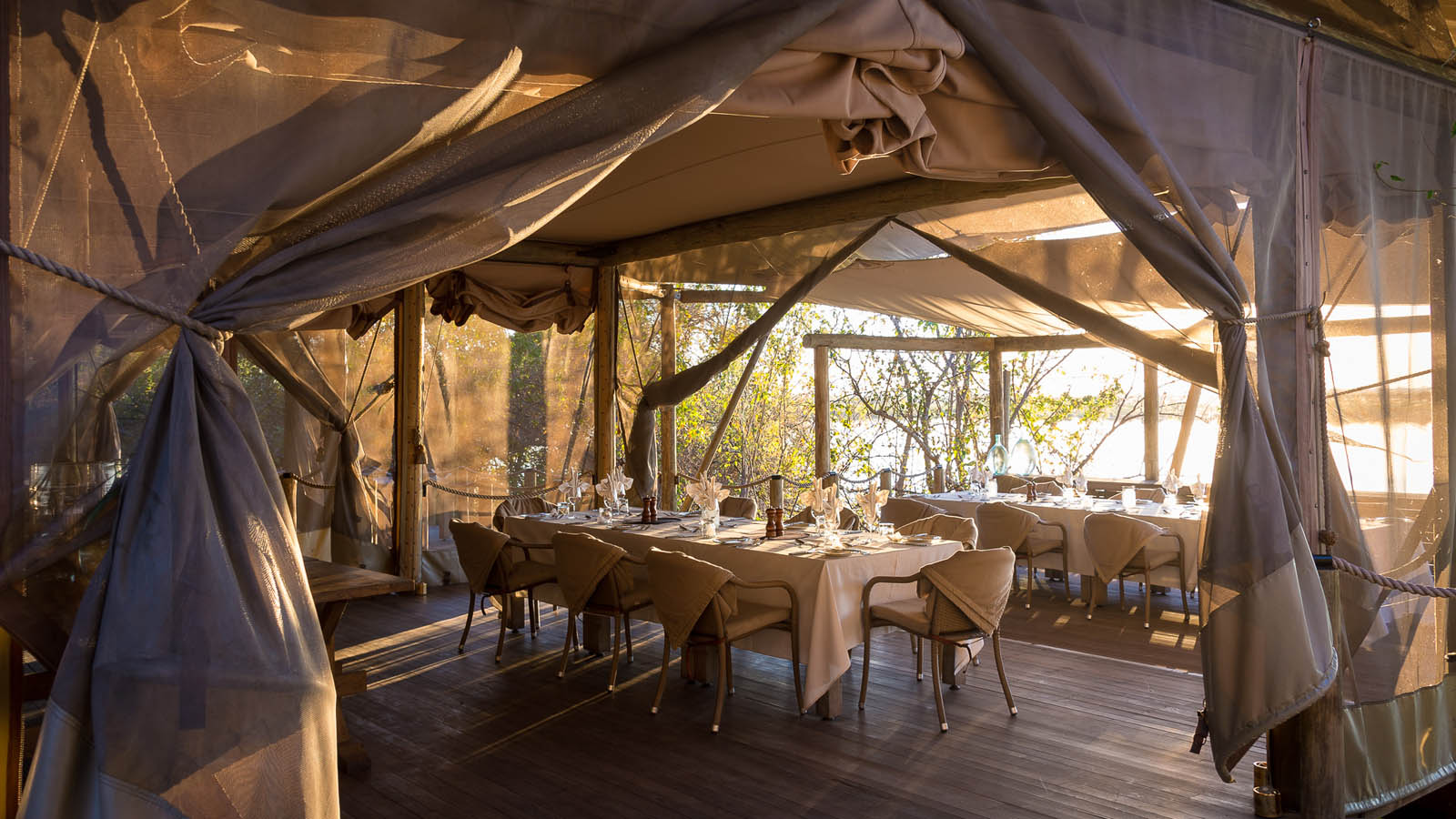 Duma Tau Camp | Botswana Safari Lodges | Africa Odyssey