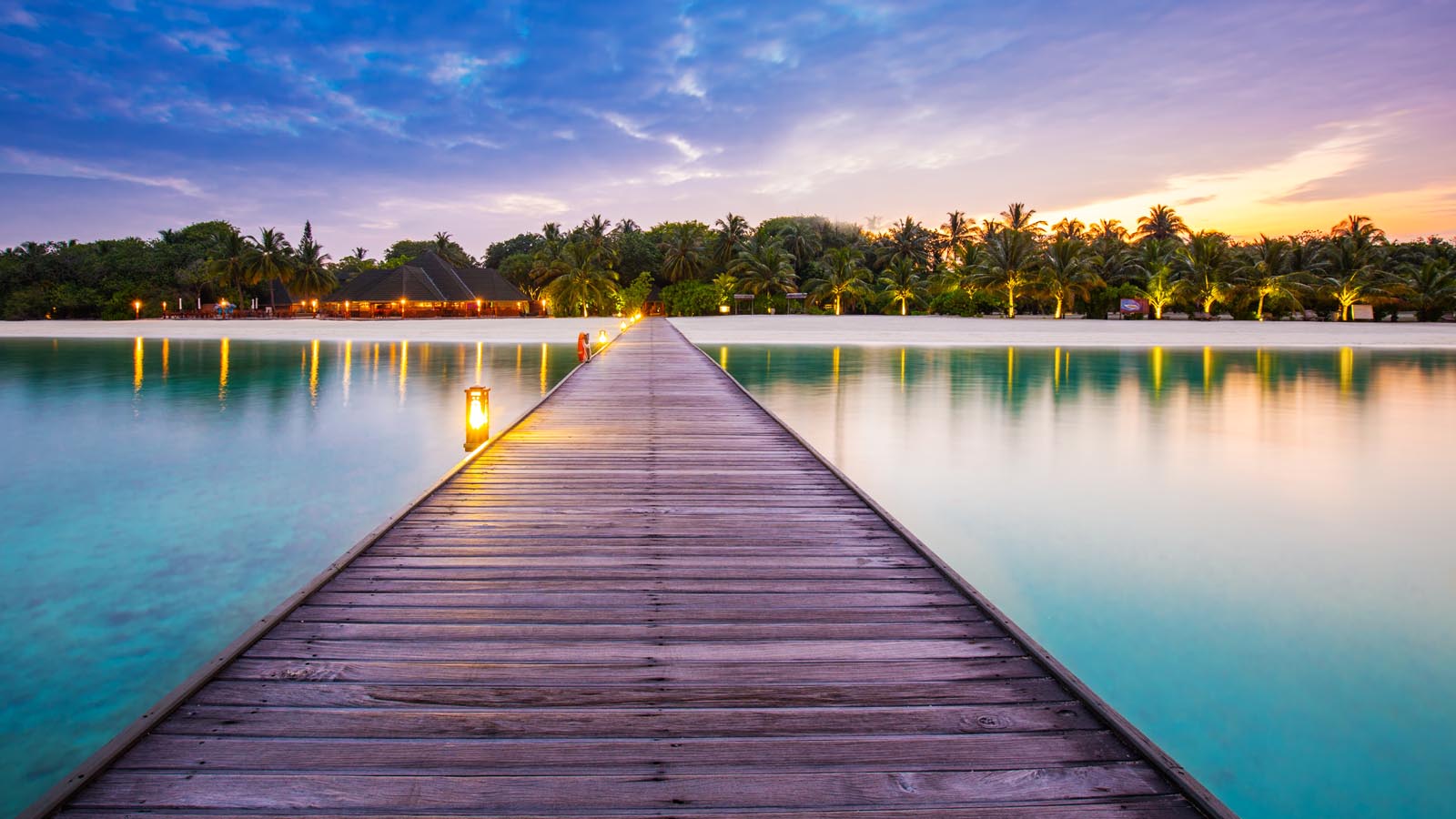Maldives | Central Atolls Hotels & Maldives Holidays | Africa Odyssey